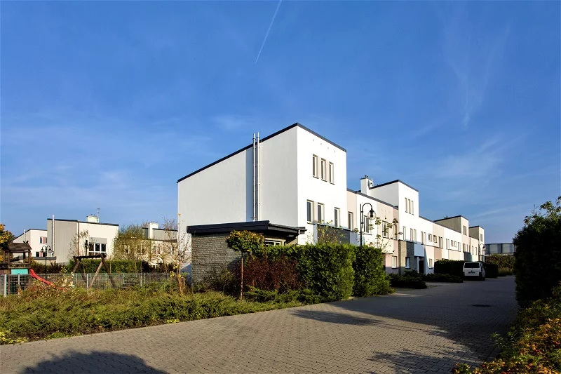 Segmenty Radzymin Radzymin - Emmerson Realty Domy na Sprzedaż ...